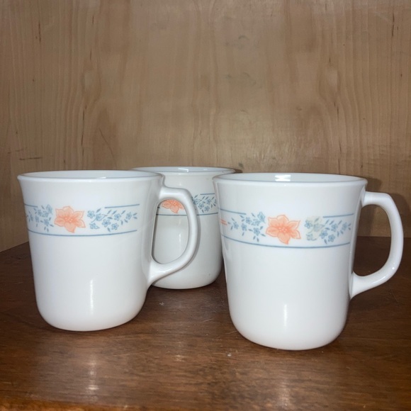 Corningware | Kitchen | Vintage Corningware Mugs | Poshmark